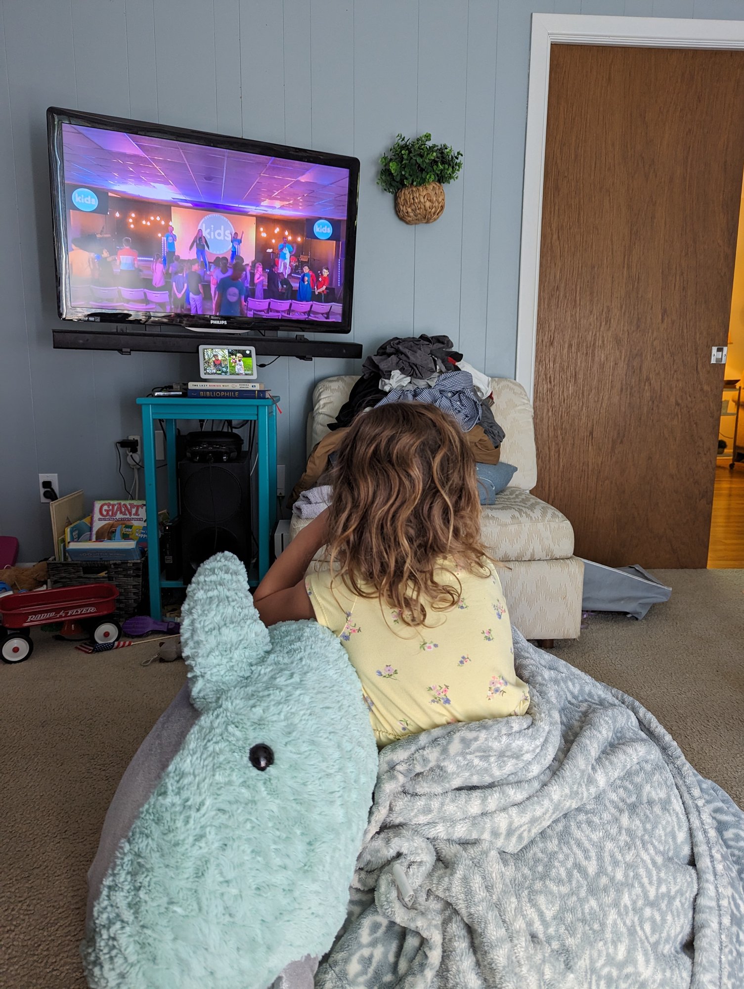 Free Furniture – Pullen's Cozy Corner