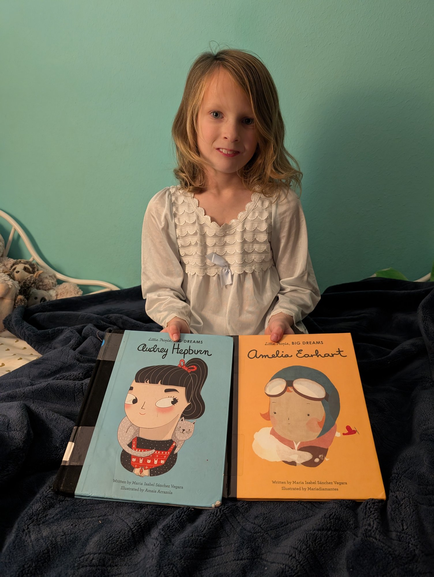 Audrey & Amelia – Pullen's Cozy Corner