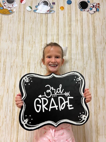 Emerson’s First Day of 3rd Grade! – Pullen's Cozy Corner